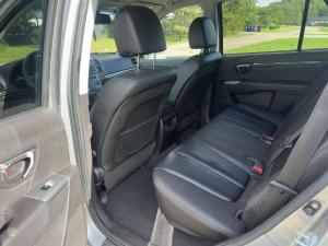 Pelēks Hyundai Santa Fe 2012 Šauļi, ar dzinēja tilpumu 2.00 L un nobraukumu 238 tūkst. km par 6350 €, foto 21 vietnē AUTOMOTO.COM.LV