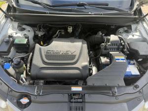 Grey Hyundai Santa Fe 2012 in Siauliai, with an engine capacity of 2.00 L and mileage of 238 thousand km for 6100 €, photo 25 on AUTOMOTO.COM.LV