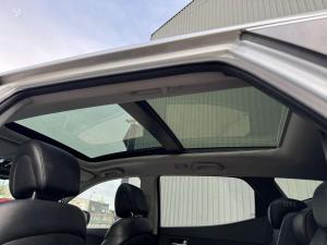 Grey Hyundai Santa Fe 2012 in Alytus, with an engine capacity of 2.20 L and mileage of 289 thousand km for 6650 €, photo 11 on AUTOMOTO.COM.LV