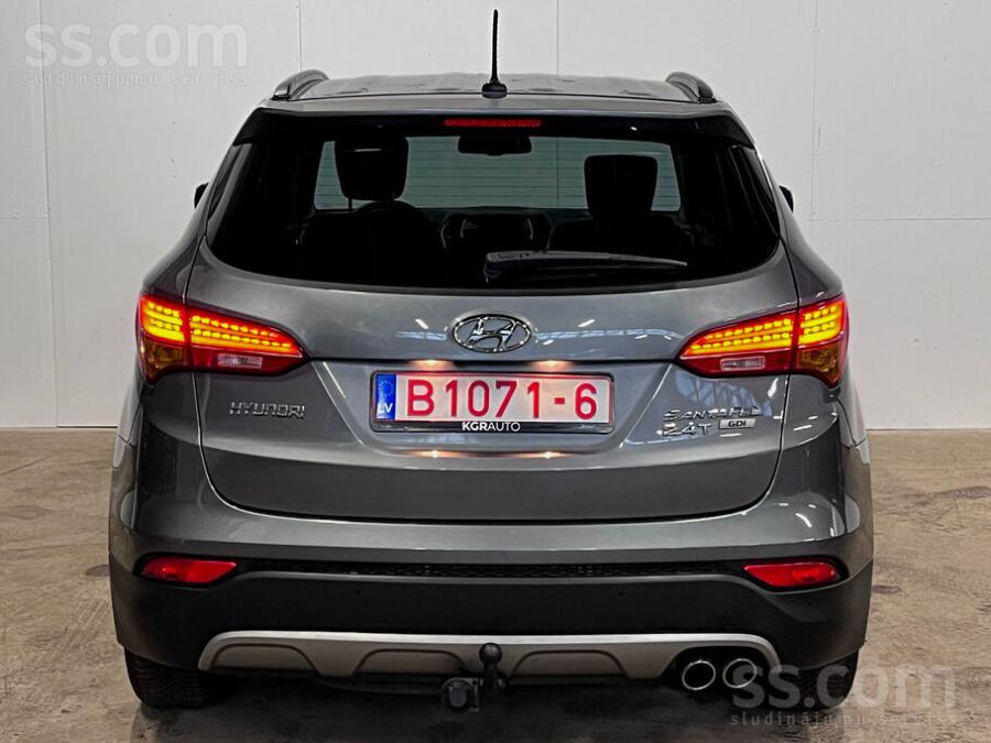 Grey Hyundai Santa Fe 2013 in Jurmala, with an engine capacity of 2.40 L and mileage of 197 thousand km for 11450 €, photo 12 on AUTOMOTO.COM.LV