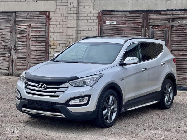 Pelēks Hyundai Santa Fe 2013 Kretinga, ar dzinēja tilpumu 2.00 L un nobraukumu 180 tūkst. km par 8500 €, foto 1 vietnē AUTOMOTO.COM.LV