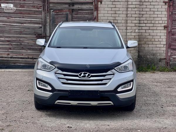 Pelēks Hyundai Santa Fe 2013 Kretinga, ar dzinēja tilpumu 2.00 L un nobraukumu 180 tūkst. km par 8500 €, foto 2 vietnē AUTOMOTO.COM.LV
