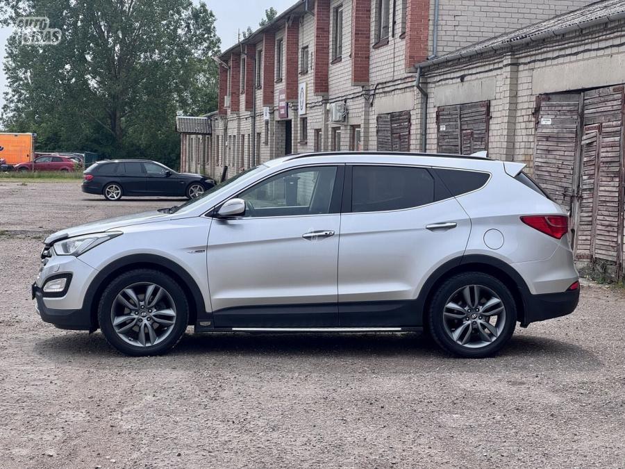 Pelēks Hyundai Santa Fe 2013 Kretinga, ar dzinēja tilpumu 2.00 L un nobraukumu 180 tūkst. km par 8500 €, foto 6 vietnē AUTOMOTO.COM.LV