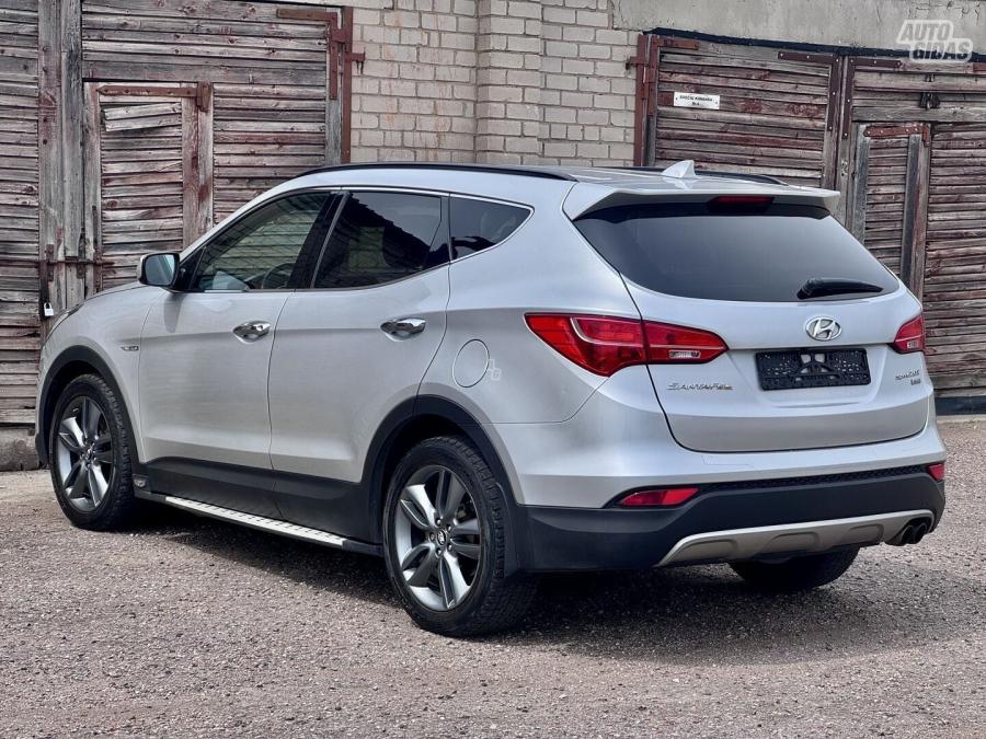 Pelēks Hyundai Santa Fe 2013 Kretinga, ar dzinēja tilpumu 2.00 L un nobraukumu 180 tūkst. km par 8500 €, foto 7 vietnē AUTOMOTO.COM.LV