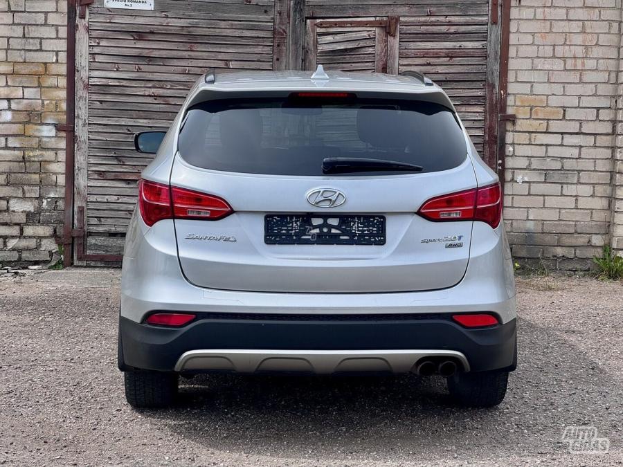 Pelēks Hyundai Santa Fe 2013 Kretinga, ar dzinēja tilpumu 2.00 L un nobraukumu 180 tūkst. km par 8500 €, foto 8 vietnē AUTOMOTO.COM.LV