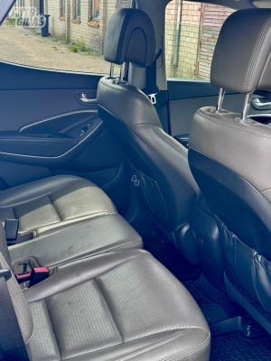Pelēks Hyundai Santa Fe 2013 Kretinga, ar dzinēja tilpumu 2.00 L un nobraukumu 180 tūkst. km par 8500 €, foto 13 vietnē AUTOMOTO.COM.LV