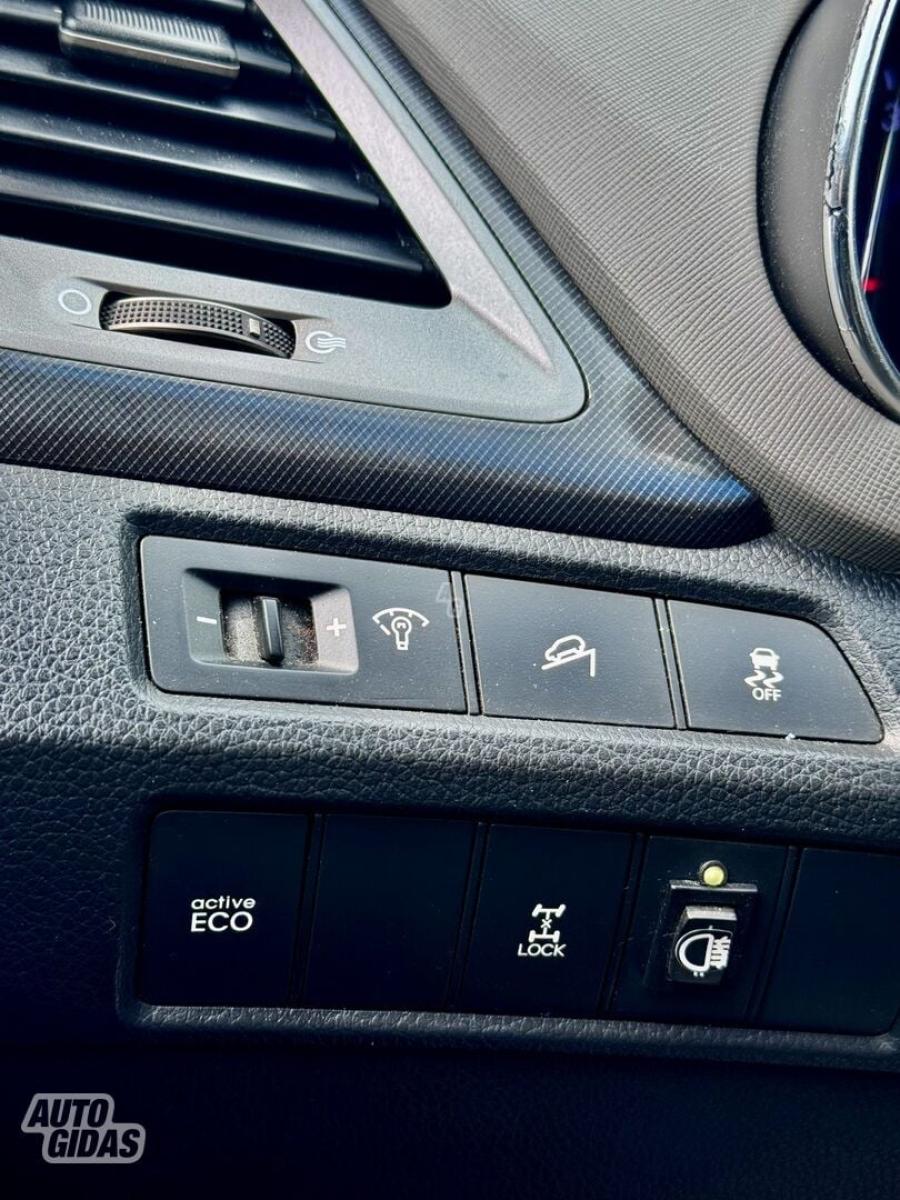 Pelēks Hyundai Santa Fe 2013 Kretinga, ar dzinēja tilpumu 2.00 L un nobraukumu 180 tūkst. km par 8500 €, foto 19 vietnē AUTOMOTO.COM.LV