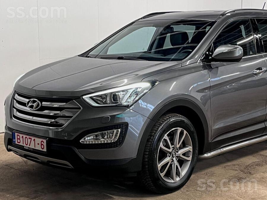 Pelēks Hyundai Santa Fe 2013 Jūrmala, ar dzinēja tilpumu 2.40 L un nobraukumu 198 tūkst. km par 11750 €, foto 6 vietnē AUTOMOTO.COM.LV