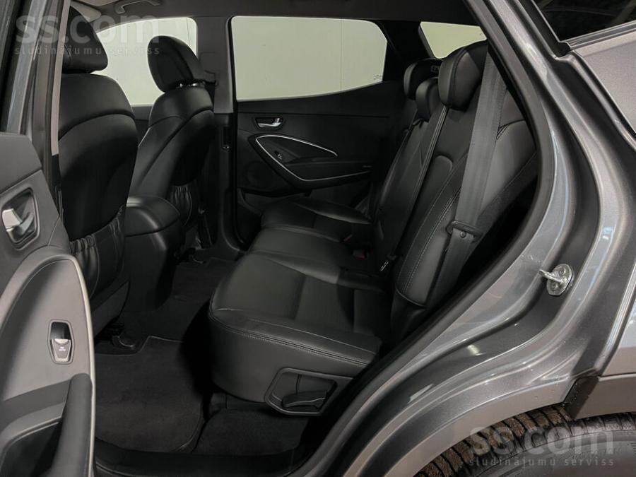 Pelēks Hyundai Santa Fe 2013 Jūrmala, ar dzinēja tilpumu 2.40 L un nobraukumu 198 tūkst. km par 11750 €, foto 19 vietnē AUTOMOTO.COM.LV