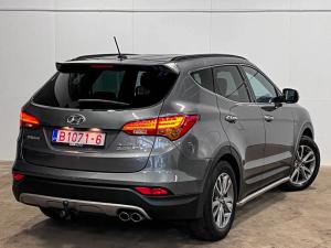 Grey Hyundai Santa Fe 2013 in Jurmala, with an engine capacity of 2.40 L and mileage of 198 thousand km for 11750 €, photo 12 on AUTOMOTO.COM.LV