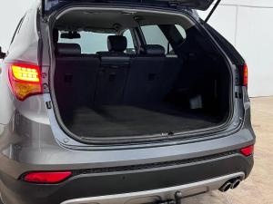 Grey Hyundai Santa Fe 2013 in Jurmala, with an engine capacity of 2.40 L and mileage of 198 thousand km for 11750 €, photo 32 on AUTOMOTO.COM.LV