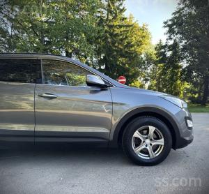 Pelēks Hyundai Santa Fe 2013 Jūrmala, ar dzinēja tilpumu 2.20 L un nobraukumu 168 tūkst. km par 9995 €, foto 13 vietnē AUTOMOTO.COM.LV