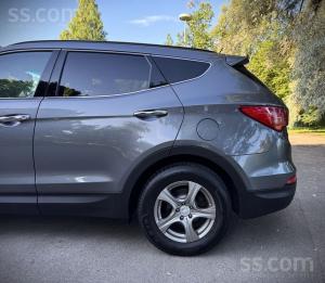 Pelēks Hyundai Santa Fe 2013 Jūrmala, ar dzinēja tilpumu 2.20 L un nobraukumu 168 tūkst. km par 9995 €, foto 15 vietnē AUTOMOTO.COM.LV