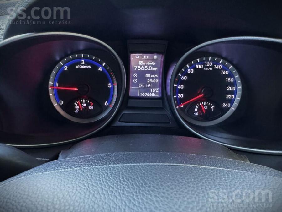 Pelēks Hyundai Santa Fe 2013 Jūrmala, ar dzinēja tilpumu 2.20 L un nobraukumu 168 tūkst. km par 9995 €, foto 20 vietnē AUTOMOTO.COM.LV