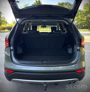 Pelēks Hyundai Santa Fe 2013 Jūrmala, ar dzinēja tilpumu 2.20 L un nobraukumu 168 tūkst. km par 9995 €, foto 26 vietnē AUTOMOTO.COM.LV