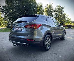Pelēks Hyundai Santa Fe 2013 Jūrmala, ar dzinēja tilpumu 2.20 L un nobraukumu 168 tūkst. km par 9995 €, foto 8 vietnē AUTOMOTO.COM.LV