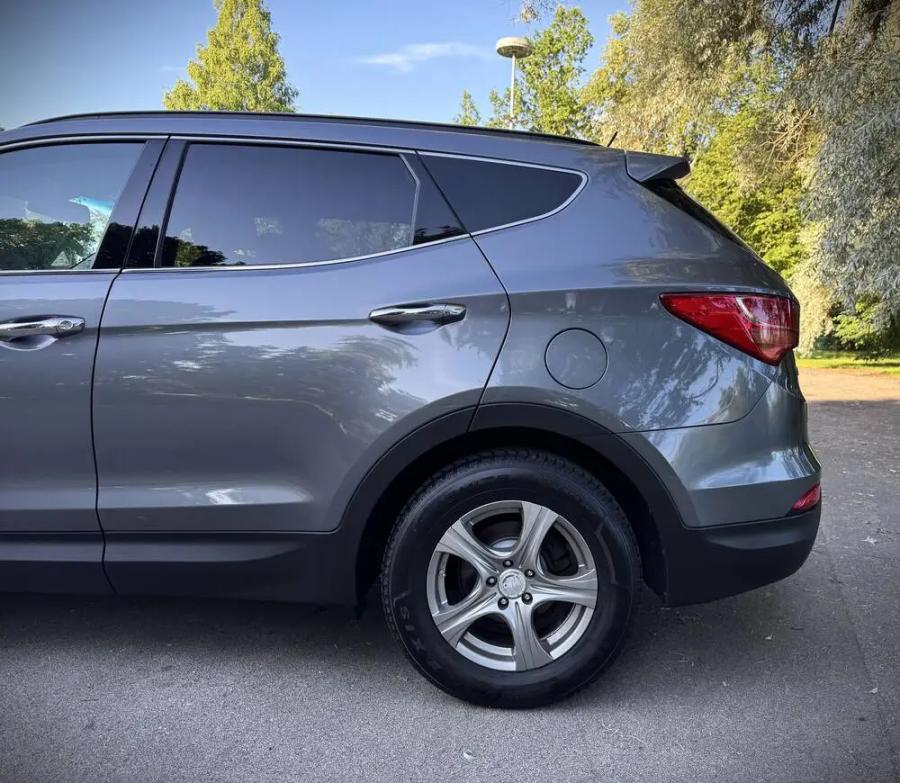 Pelēks Hyundai Santa Fe 2013 Jūrmala, ar dzinēja tilpumu 2.20 L un nobraukumu 168 tūkst. km par 9995 €, foto 15 vietnē AUTOMOTO.COM.LV