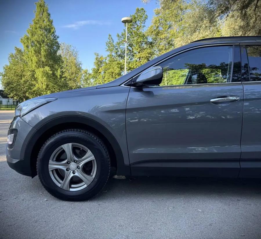 Pelēks Hyundai Santa Fe 2013 Jūrmala, ar dzinēja tilpumu 2.20 L un nobraukumu 168 tūkst. km par 9995 €, foto 16 vietnē AUTOMOTO.COM.LV
