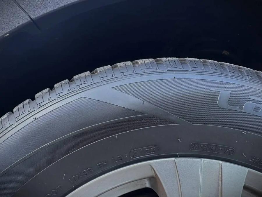 Pelēks Hyundai Santa Fe 2013 Jūrmala, ar dzinēja tilpumu 2.20 L un nobraukumu 168 tūkst. km par 9995 €, foto 19 vietnē AUTOMOTO.COM.LV