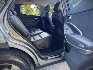 Pelēks Hyundai Santa Fe 2013 Jūrmala, ar dzinēja tilpumu 2.20 L un nobraukumu 168 tūkst. km par 9995 €, foto 25 vietnē AUTOMOTO.COM.LV