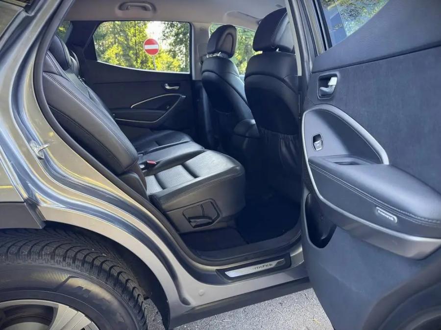 Pelēks Hyundai Santa Fe 2013 Jūrmala, ar dzinēja tilpumu 2.20 L un nobraukumu 168 tūkst. km par 9995 €, foto 25 vietnē AUTOMOTO.COM.LV