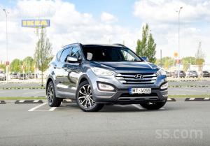 Pelēks Hyundai Santa Fe 2013 Rīga, ar dzinēja tilpumu 2.20 L un nobraukumu 235 tūkst. km par 8990 €, foto 3 vietnē AUTOMOTO.COM.LV