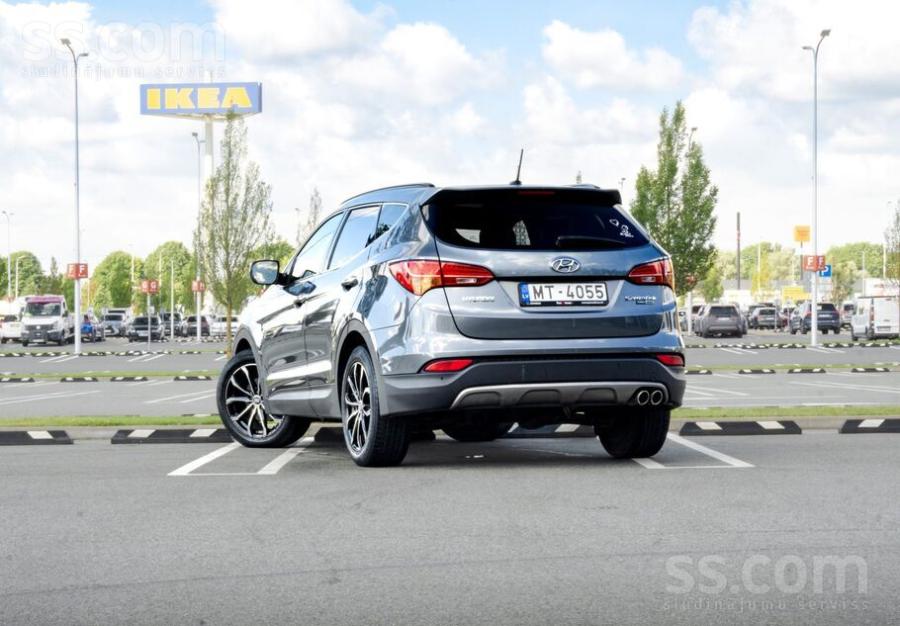 Pelēks Hyundai Santa Fe 2013 Rīga, ar dzinēja tilpumu 2.20 L un nobraukumu 235 tūkst. km par 8990 €, foto 9 vietnē AUTOMOTO.COM.LV