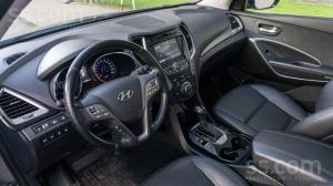 Pelēks Hyundai Santa Fe 2013 Rīga, ar dzinēja tilpumu 2.20 L un nobraukumu 235 tūkst. km par 8990 €, foto 11 vietnē AUTOMOTO.COM.LV