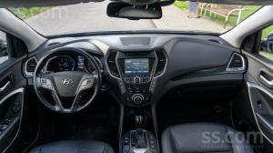 Pelēks Hyundai Santa Fe 2013 Rīga, ar dzinēja tilpumu 2.20 L un nobraukumu 235 tūkst. km par 8990 €, foto 13 vietnē AUTOMOTO.COM.LV