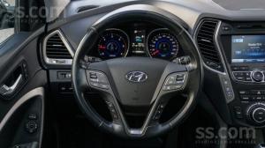 Pelēks Hyundai Santa Fe 2013 Rīga, ar dzinēja tilpumu 2.20 L un nobraukumu 235 tūkst. km par 8990 €, foto 15 vietnē AUTOMOTO.COM.LV
