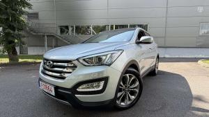 Grey Hyundai Santa Fe 2013 in Alytus, with an engine capacity of 2.19 L and mileage of 247 thousand km for 9750 €, photo  on AUTOMOTO.COM.LV