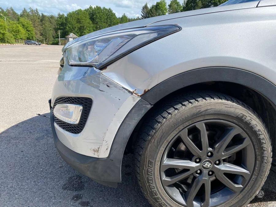 Pelēks Hyundai Santa Fe 2013 Raseiniai, ar dzinēja tilpumu 2.20 L un nobraukumu 371 tūkst. km par 7300 €, foto 9 vietnē AUTOMOTO.COM.LV