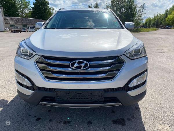 Pelēks Hyundai Santa Fe 2013 Raseiniai, ar dzinēja tilpumu 2.20 L un nobraukumu 371 tūkst. km par 7300 €, foto 9 vietnē AUTOMOTO.COM.LV