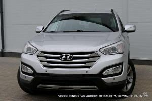 Grey Hyundai Santa Fe 2013 in Kretinga, with an engine capacity of 2.00 L and mileage of 269 thousand km for 8999 €, photo 3 on AUTOMOTO.COM.LV