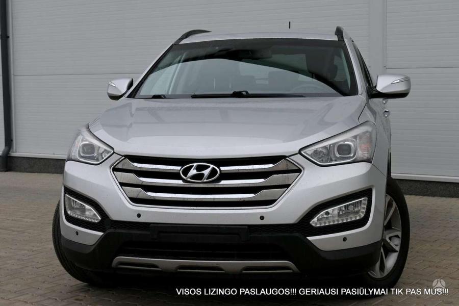 Grey Hyundai Santa Fe 2013 in Kretinga, with an engine capacity of 2.00 L and mileage of 269 thousand km for 8999 €, photo 3 on AUTOMOTO.COM.LV