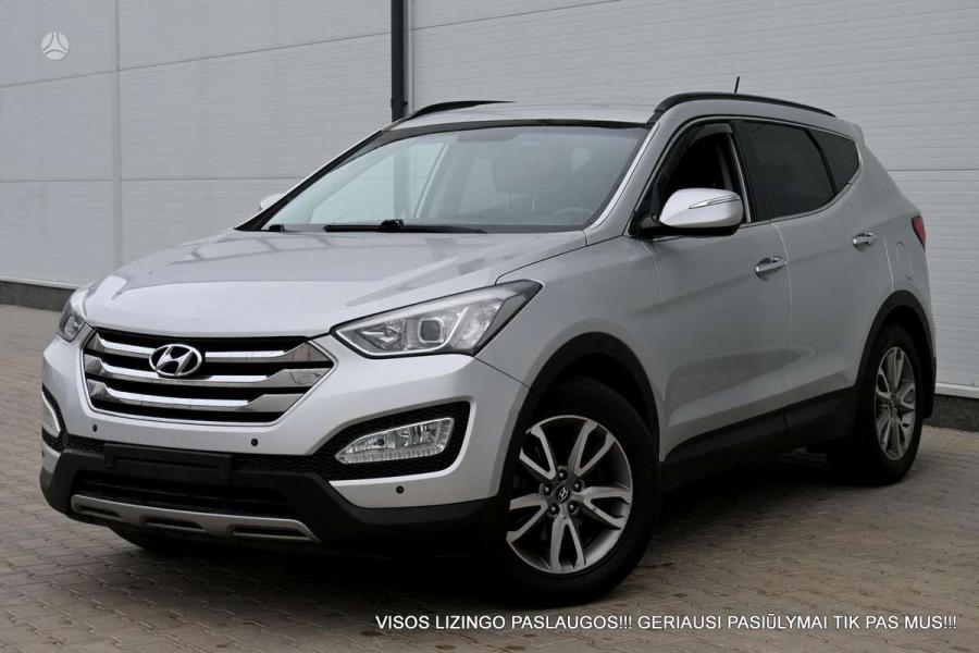 Grey Hyundai Santa Fe 2013 in Kretinga, with an engine capacity of 2.00 L and mileage of 269 thousand km for 8999 €, photo 4 on AUTOMOTO.COM.LV