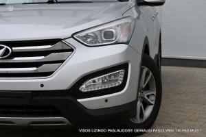Grey Hyundai Santa Fe 2013 in Kretinga, with an engine capacity of 2.00 L and mileage of 269 thousand km for 8999 €, photo 6 on AUTOMOTO.COM.LV