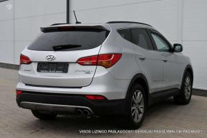 Grey Hyundai Santa Fe 2013 in Kretinga, with an engine capacity of 2.00 L and mileage of 269 thousand km for 8999 €, photo 7 on AUTOMOTO.COM.LV