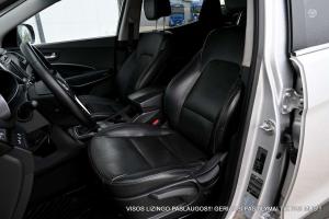 Grey Hyundai Santa Fe 2013 in Kretinga, with an engine capacity of 2.00 L and mileage of 269 thousand km for 8999 €, photo 16 on AUTOMOTO.COM.LV