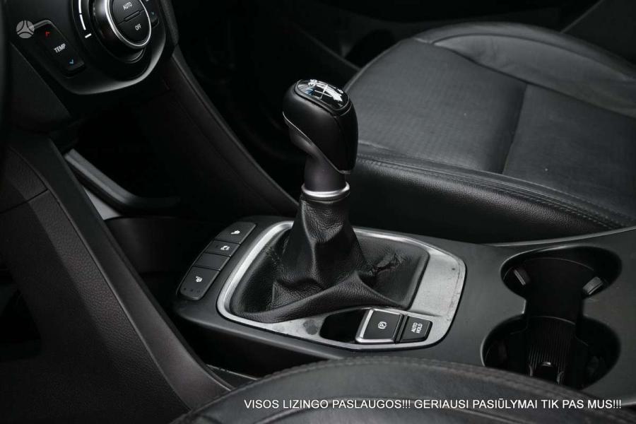 Grey Hyundai Santa Fe 2013 in Kretinga, with an engine capacity of 2.00 L and mileage of 269 thousand km for 8999 €, photo 21 on AUTOMOTO.COM.LV