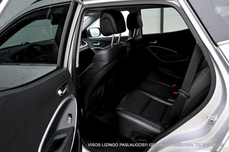 Grey Hyundai Santa Fe 2013 in Kretinga, with an engine capacity of 2.00 L and mileage of 269 thousand km for 8999 €, photo 22 on AUTOMOTO.COM.LV