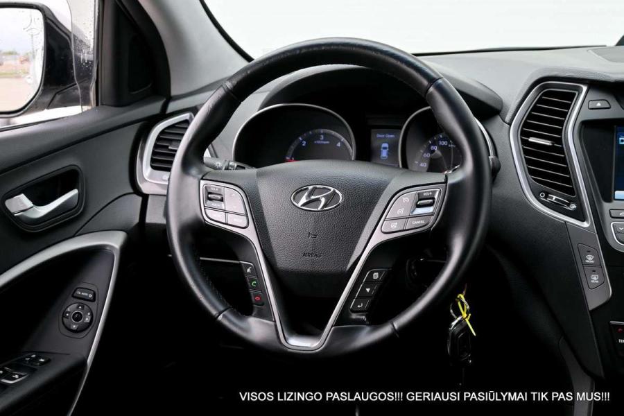 Grey Hyundai Santa Fe 2013 in Kretinga, with an engine capacity of 2.00 L and mileage of 269 thousand km for 8999 €, photo 27 on AUTOMOTO.COM.LV