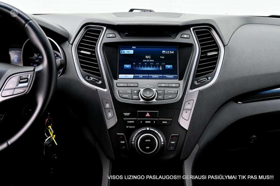 Grey Hyundai Santa Fe 2013 in Kretinga, with an engine capacity of 2.00 L and mileage of 269 thousand km for 8999 €, photo 28 on AUTOMOTO.COM.LV