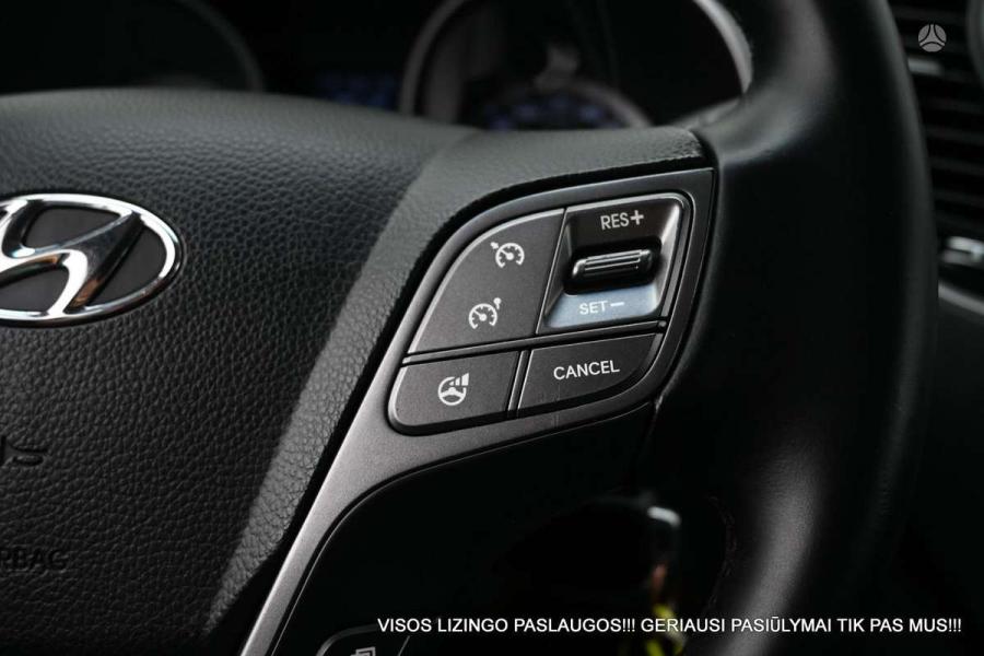 Grey Hyundai Santa Fe 2013 in Kretinga, with an engine capacity of 2.00 L and mileage of 269 thousand km for 8999 €, photo 32 on AUTOMOTO.COM.LV