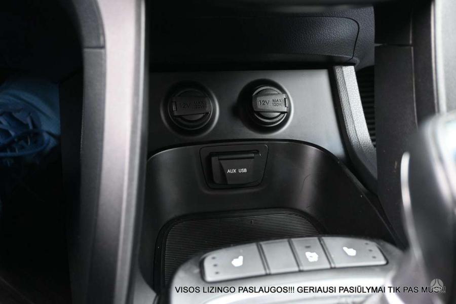 Grey Hyundai Santa Fe 2013 in Kretinga, with an engine capacity of 2.00 L and mileage of 269 thousand km for 8999 €, photo 33 on AUTOMOTO.COM.LV