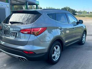 Pelēks Hyundai Santa Fe 2013 Utena, ar dzinēja tilpumu 2.20 L un nobraukumu 241 tūkst. km par 8850 €, foto 8 vietnē AUTOMOTO.COM.LV