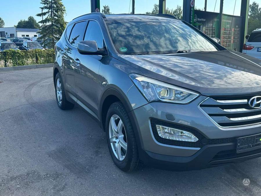 Pelēks Hyundai Santa Fe 2013 Utena, ar dzinēja tilpumu 2.20 L un nobraukumu 241 tūkst. km par 8850 €, foto 12 vietnē AUTOMOTO.COM.LV