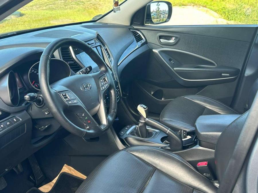 Pelēks Hyundai Santa Fe 2013 Utena, ar dzinēja tilpumu 2.20 L un nobraukumu 241 tūkst. km par 8850 €, foto 16 vietnē AUTOMOTO.COM.LV