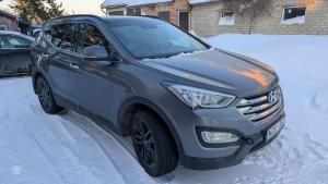 Grey Hyundai Santa Fe 2014 in Radviliskis, with an engine capacity of 2.20 L and mileage of 320 thousand km for 6500 €, photo  on AUTOMOTO.COM.LV