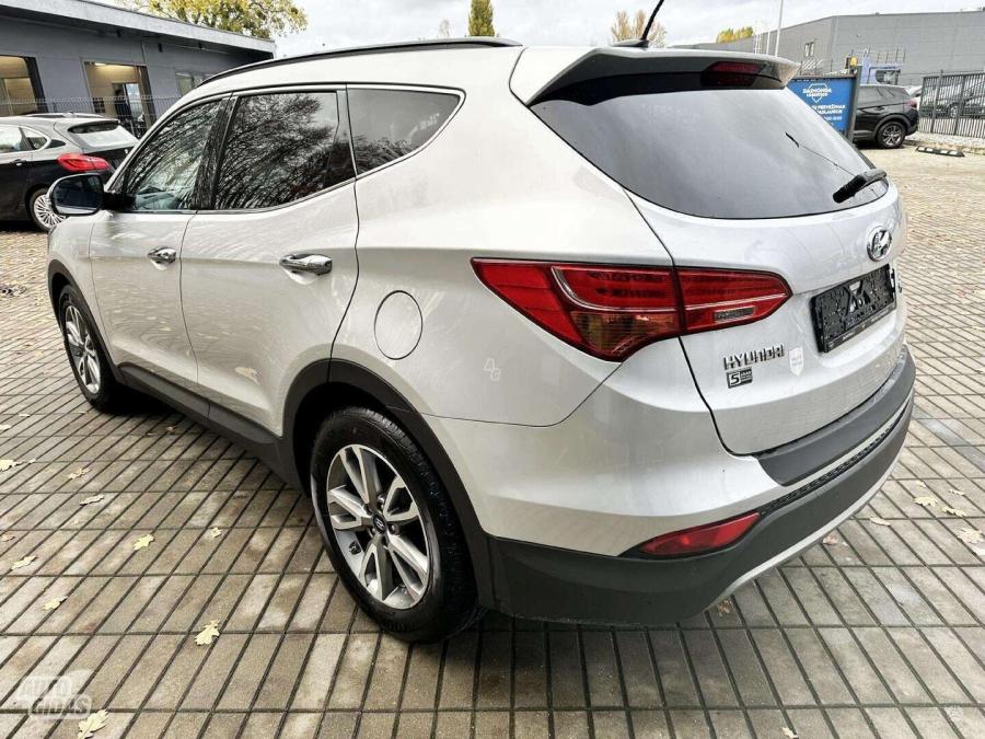 Pelēks Hyundai Santa Fe 2014 Kauņa, ar dzinēja tilpumu 2.20 L un nobraukumu 295 tūkst. km par 8500 €, foto 5 vietnē AUTOMOTO.COM.LV